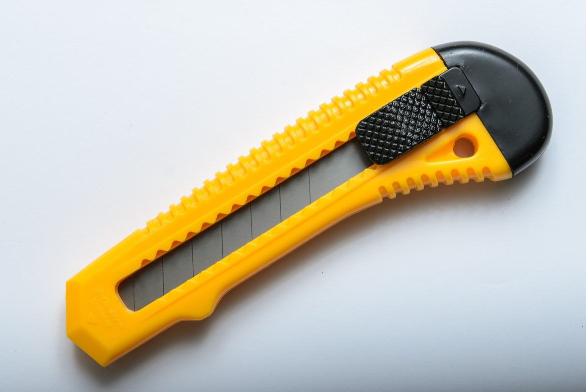 MEDUIM DUTY KNIFE WITH PUSH BUTTON BLADE LOCK - Blades And Knives Direct