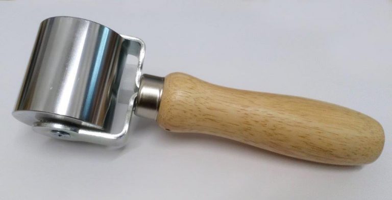 Steel Hand Roller - Blades And Knives Direct